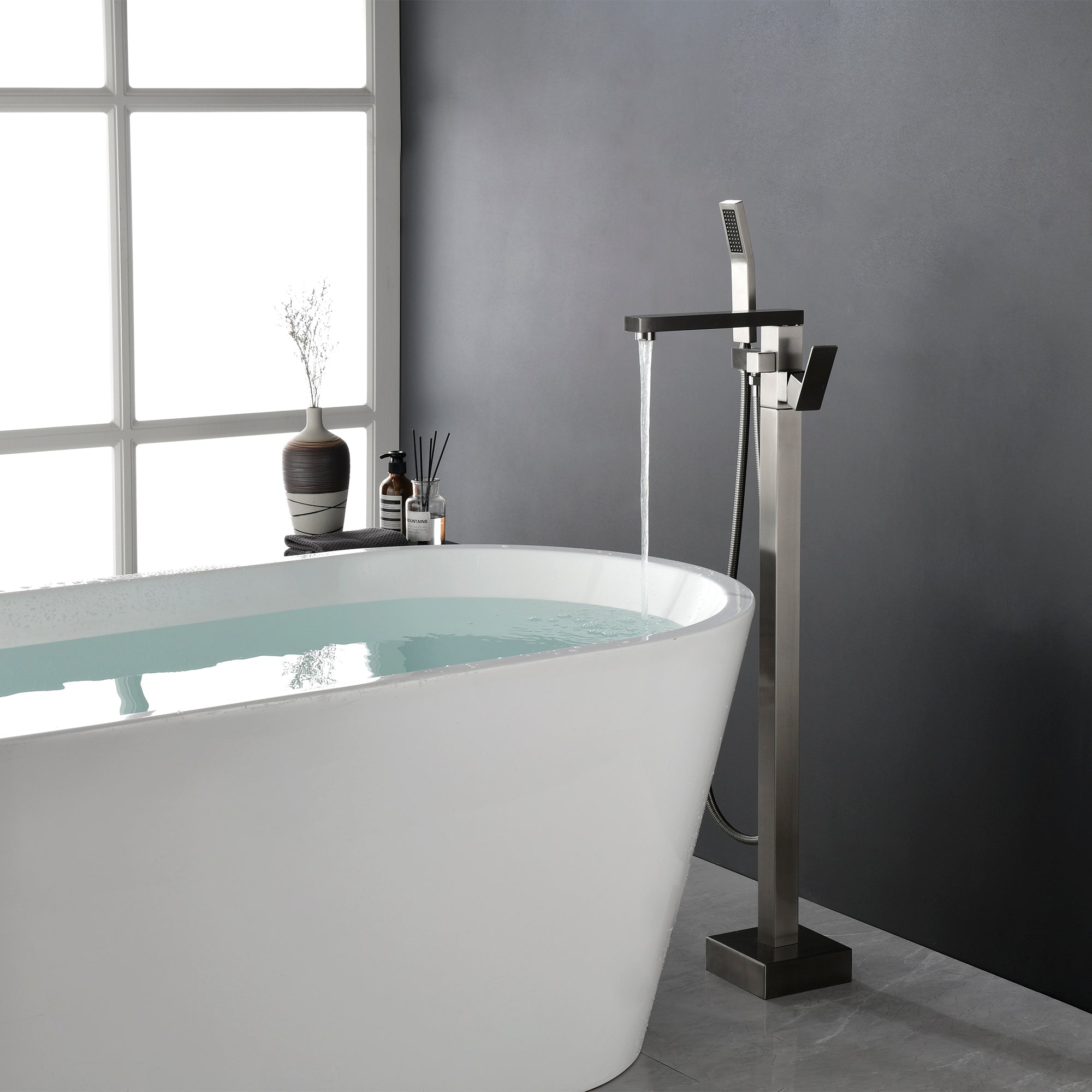 Single Handle Floor Mounted Freestanding Tub Filler – SOLBREEZE